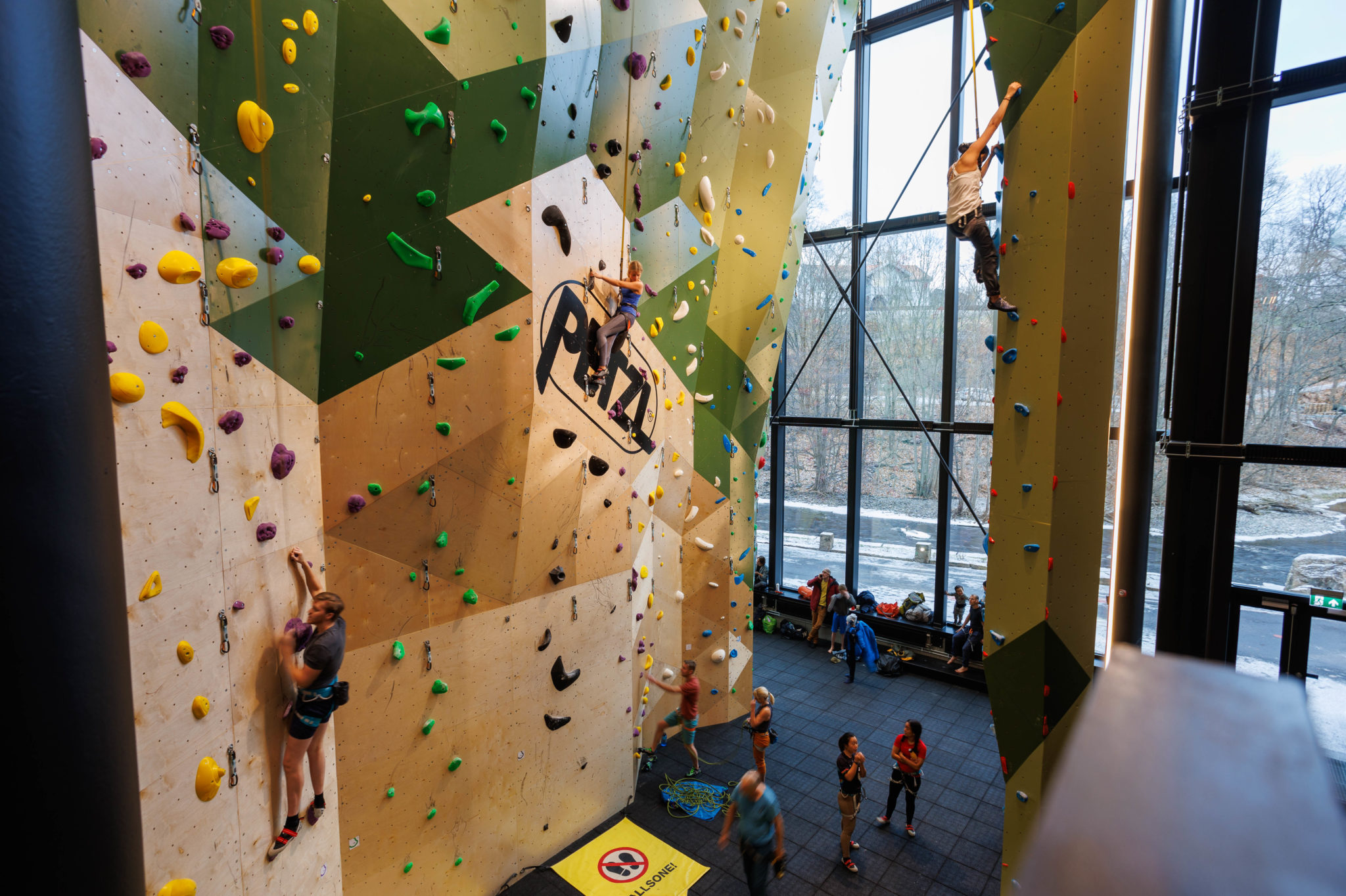 Gneis Klatresenter - Lilleakerbyen